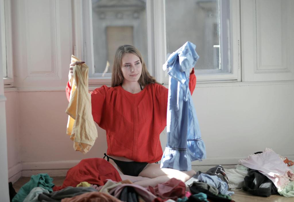 How to Rebuild Your Wardrobe After 40, A Grown Up Guide to Dressing ...